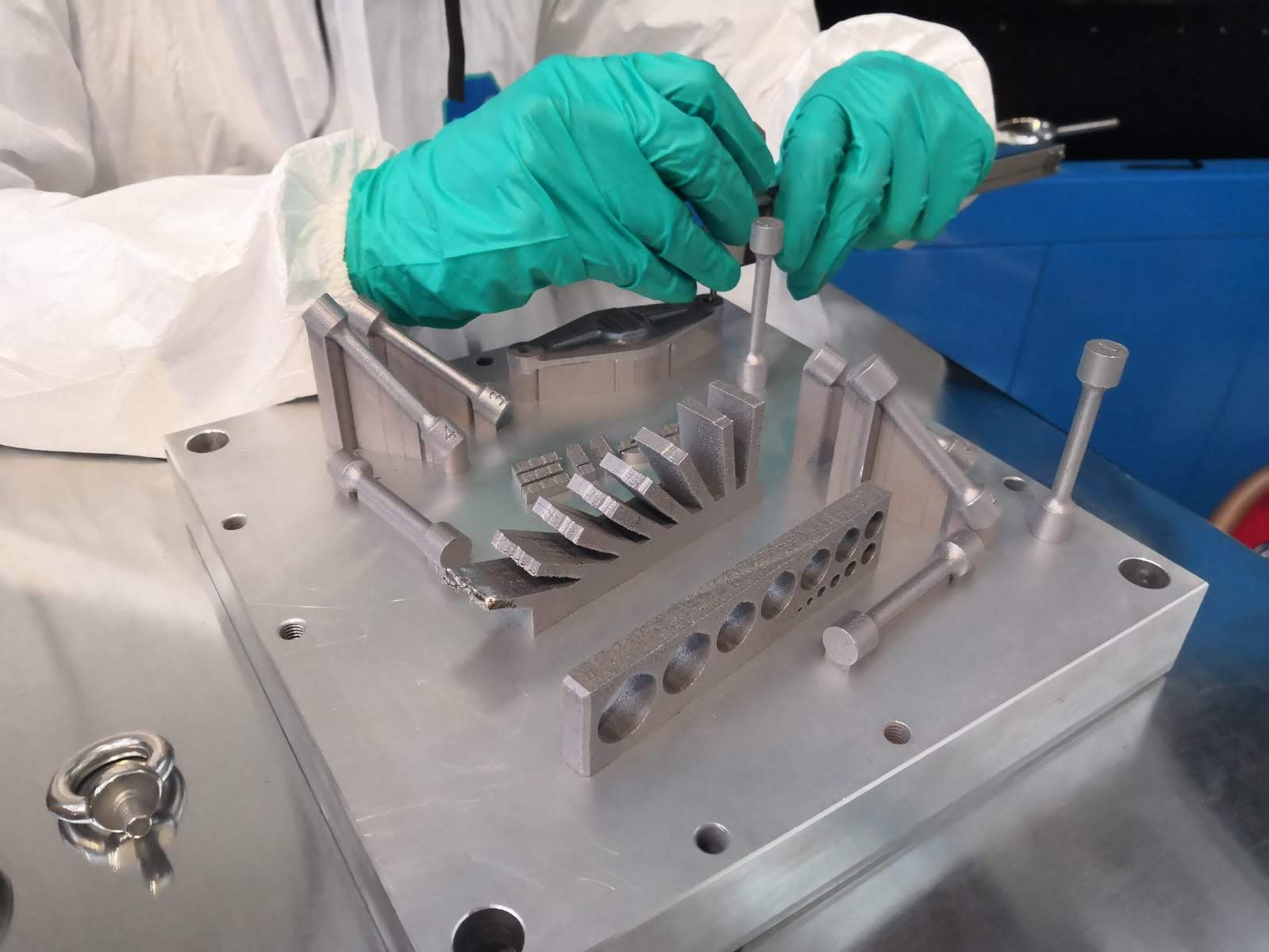 ELLENA - Industria meccanica di precisione