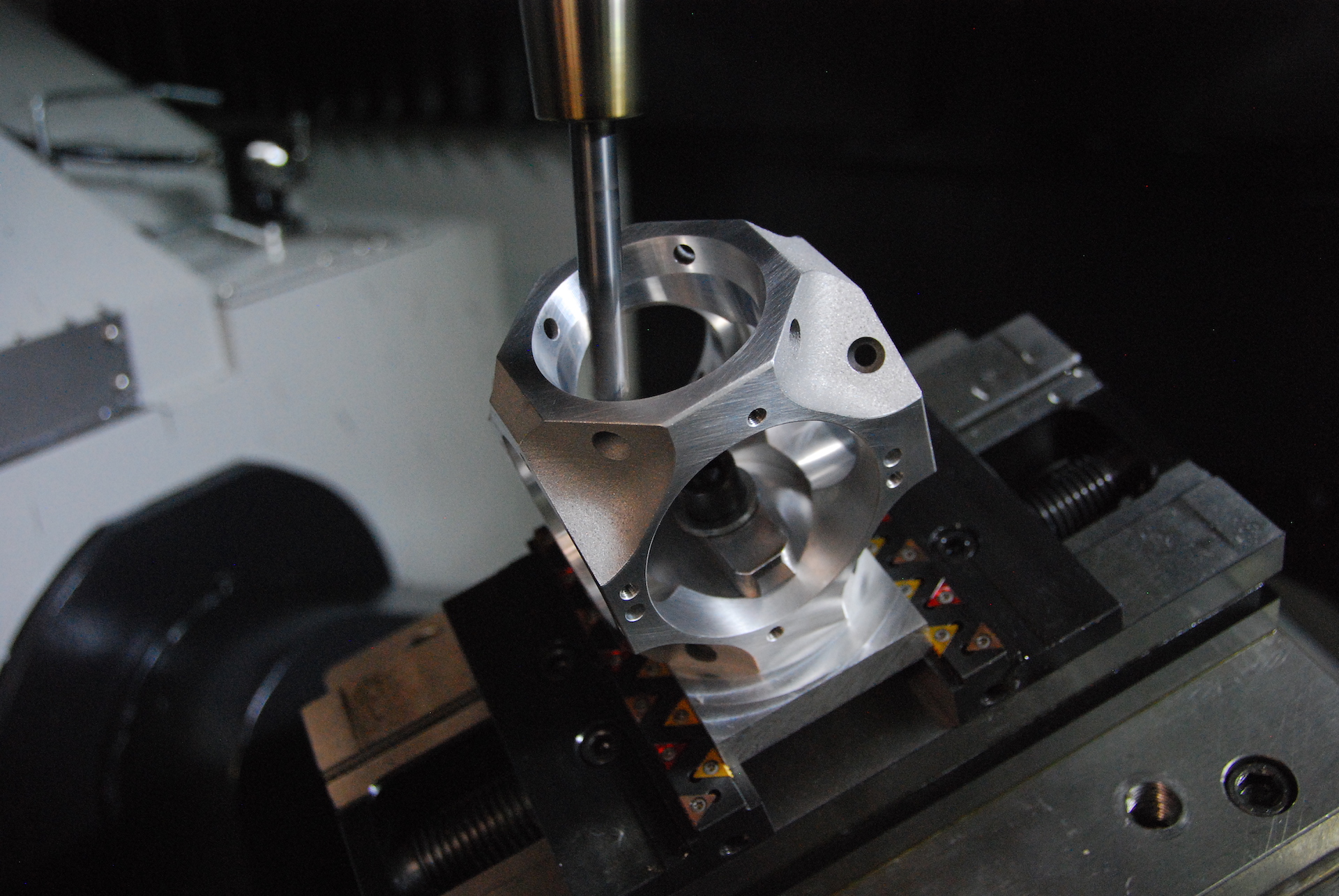 ELLENA - Industria meccanica di precisione